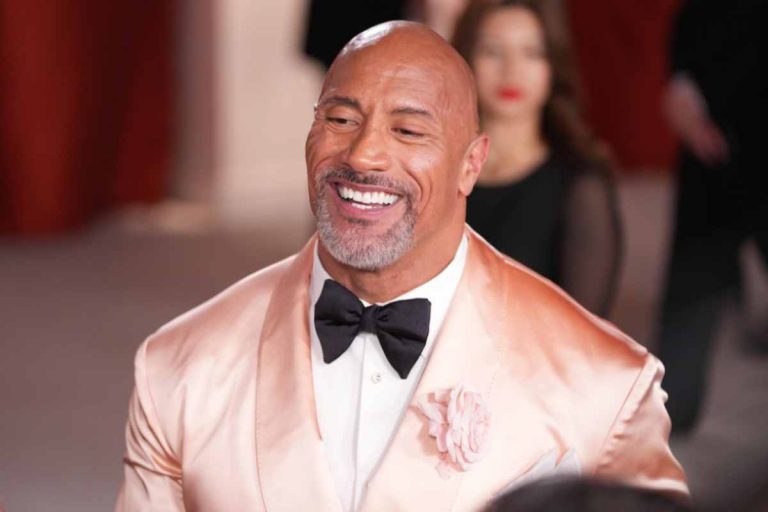The Rock da record (anche) nel calcio: nessuno come lui